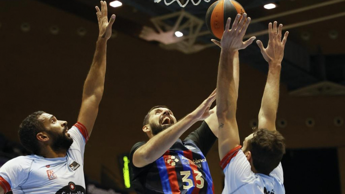 Phil Scrubb apuntilla al Barcelona y aúpa al Obradoiro a cuatro ...