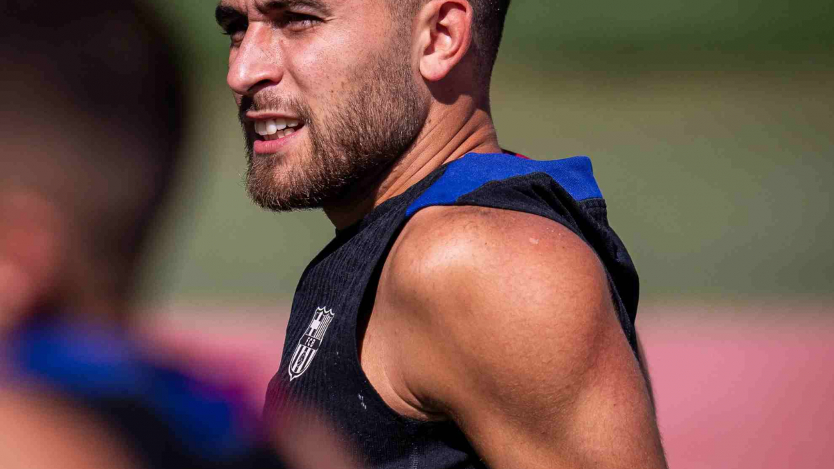Éric García sigue al margen del grupo: es seria duda para el derbi