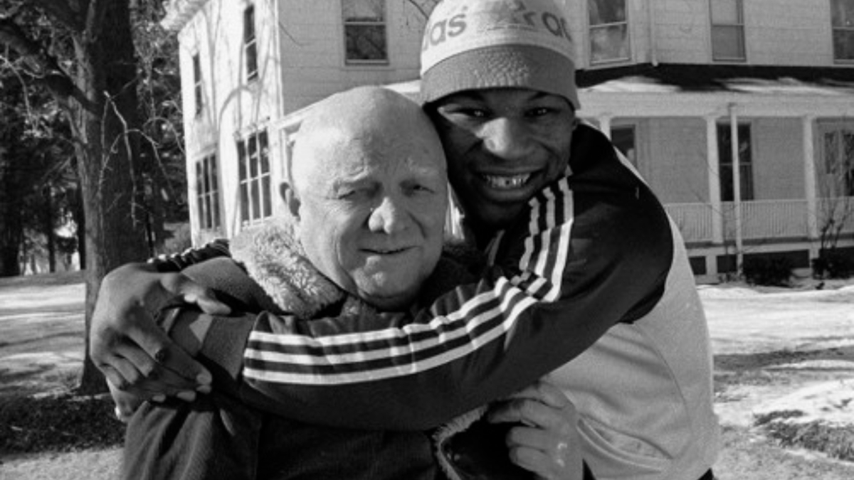 El 'manual del guerrero' de Mike Tyson: "Dale a un hombre débil algo de ...