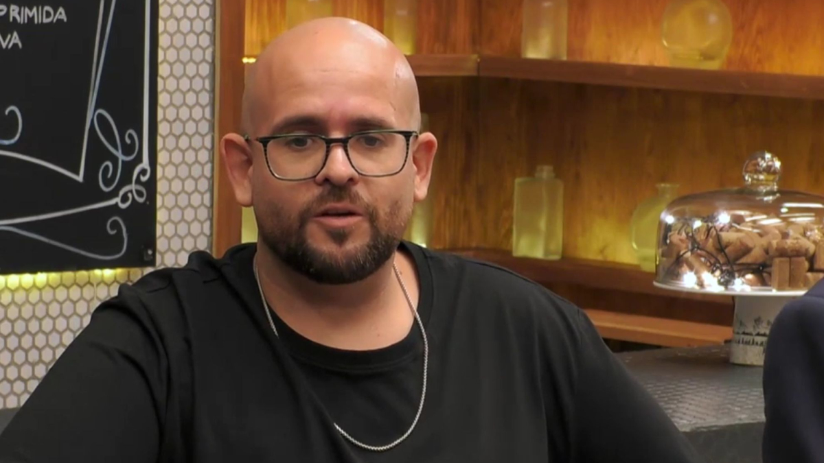 La extraña y peligrosa mascota que tiene Alejandro: "¿Sale por la noche?"