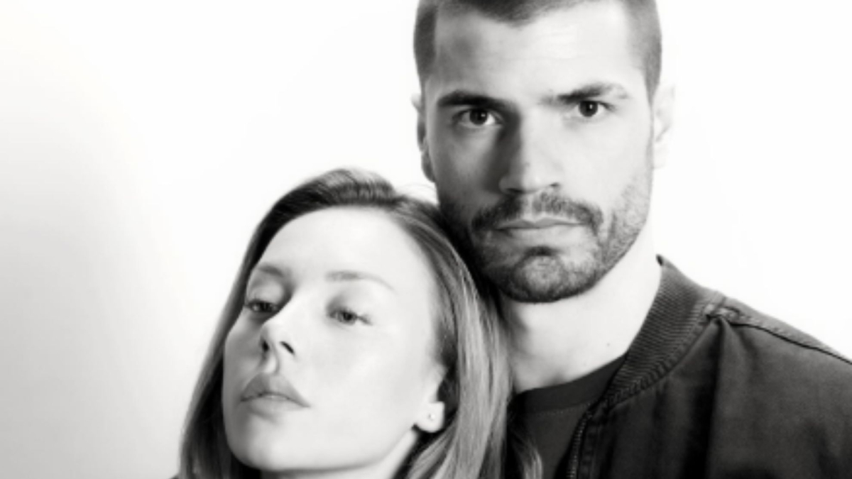 Así es el nuevo novio de Ester Expósito, el actor francés Hugo Diego