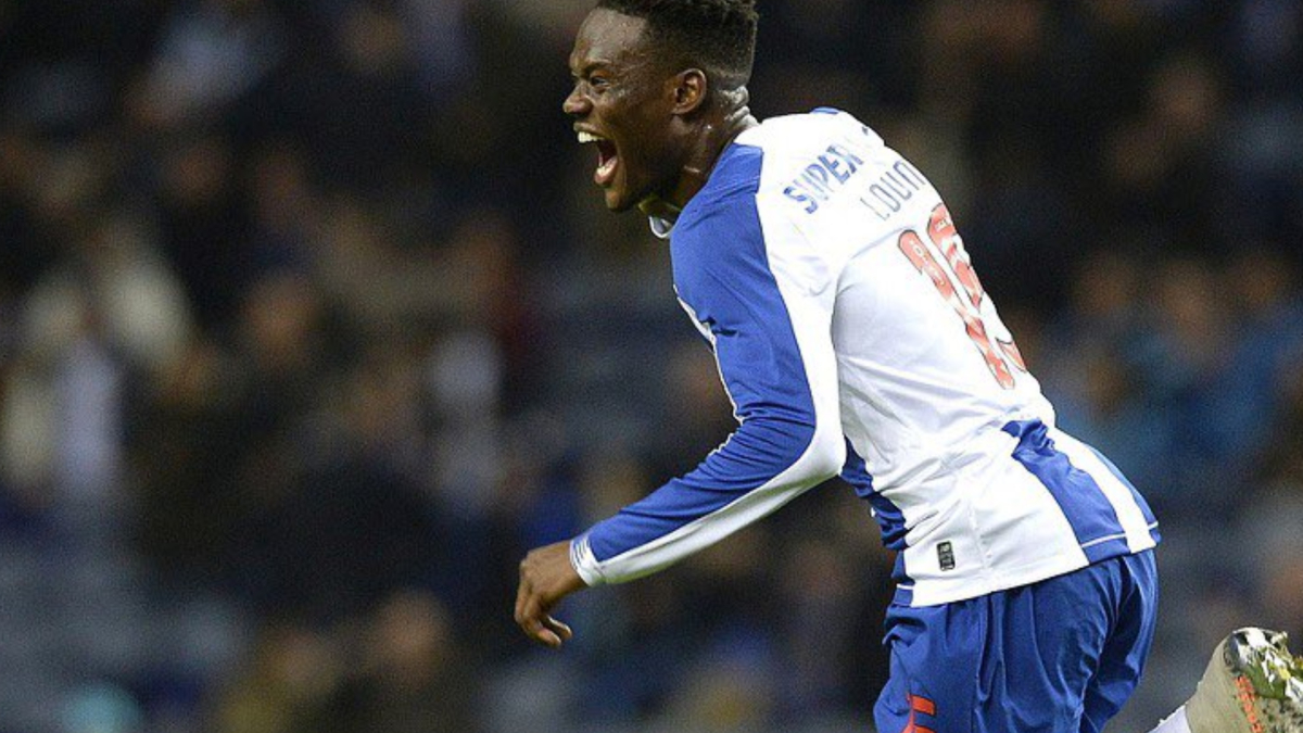 Mamadou Loum ya está en Gijón