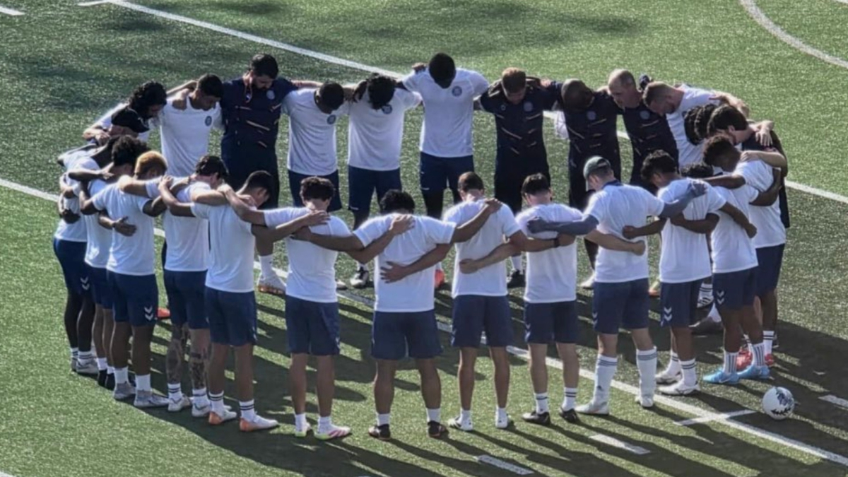 El país más radiactivo del mundo echa a rodar el balón: debutan las ...