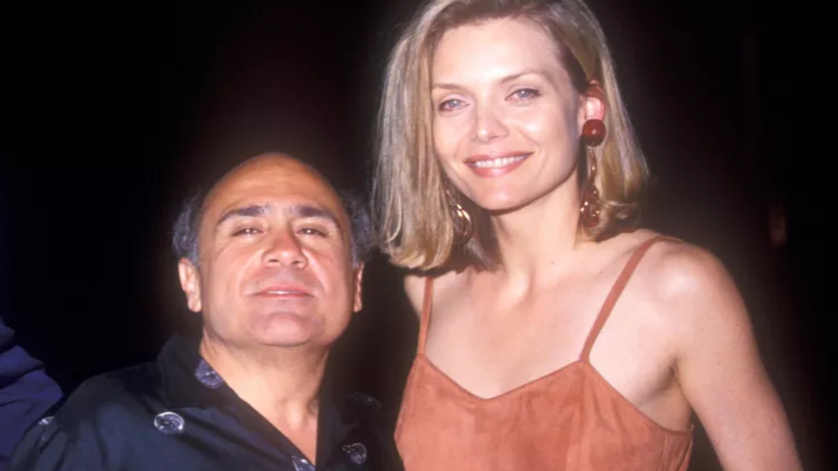 Danny DeVito recuerda su trabajo con Michelle Pfeiffer en 'Batman ...