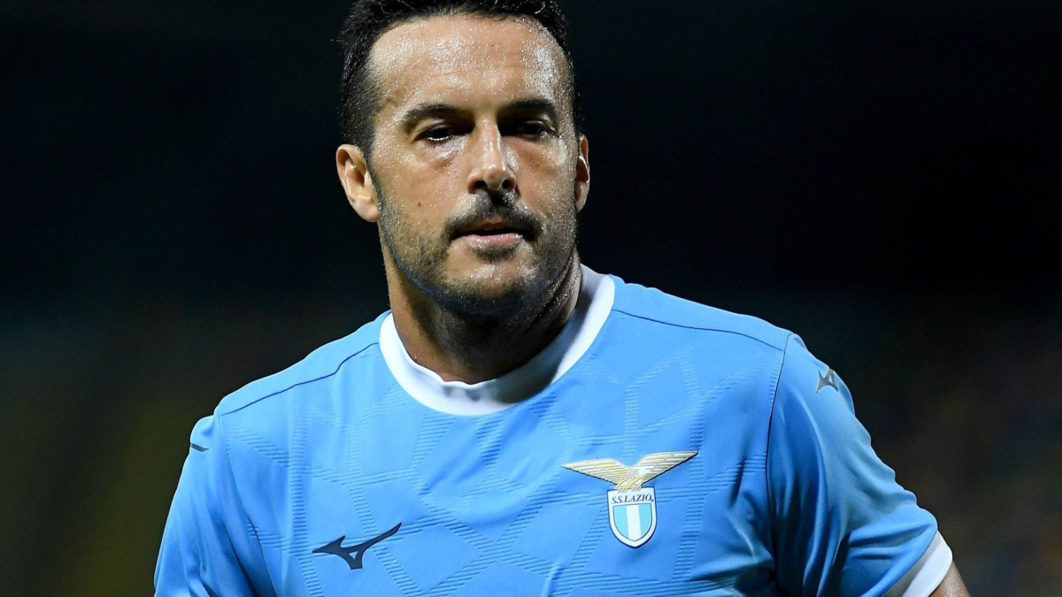 Pedro anuncia su salida de la Lazio... ¿y abre la puerta de la retirada?