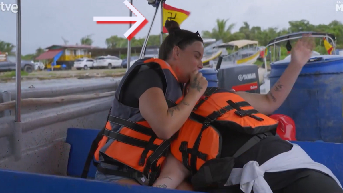 TVE se ve obligada a colocar un rótulo por la imagen de una bandera con ...