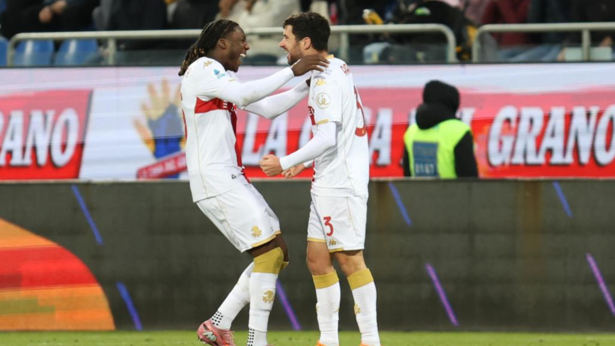 Aarón Martín marca desde ¡47 metros! para rubricar el partido más loco ...