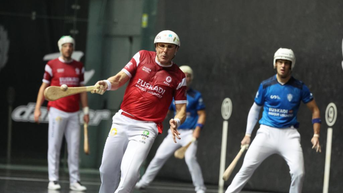 Euskadi gana a España y se mete en semifinales de pala corta en la Liga ...