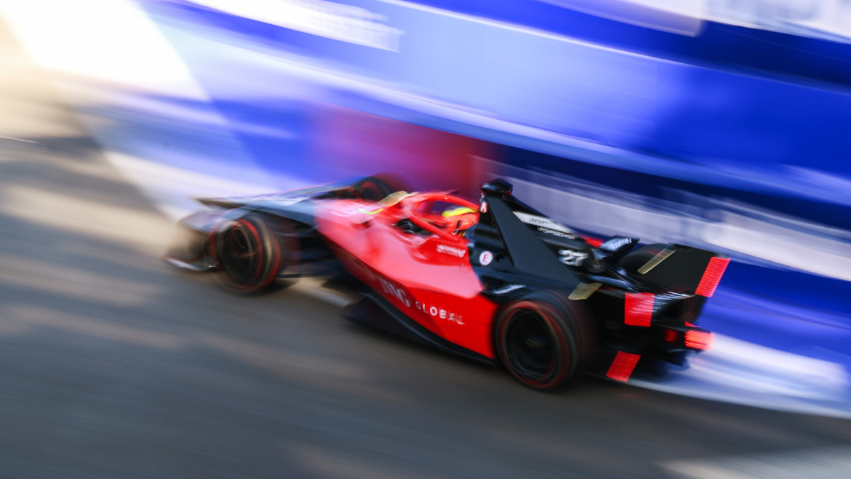 Inicio loco en la Fórmula E: sanción al poleman, un CUPRA peleando por ...