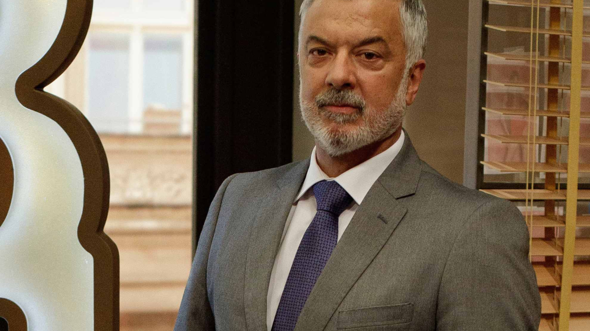 Muere Adolfo Fernández, actor de 'Águila Roja', 'Policías' y 'Machos ...