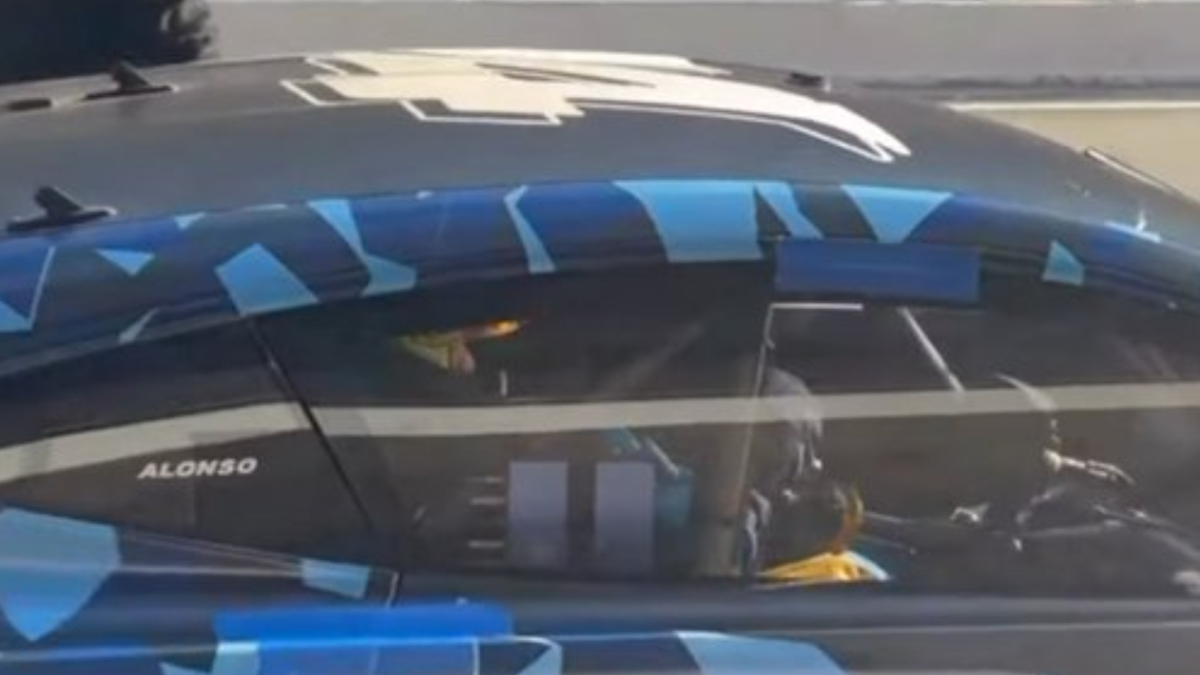 'Iron Man' Alonso vuelve a la acción