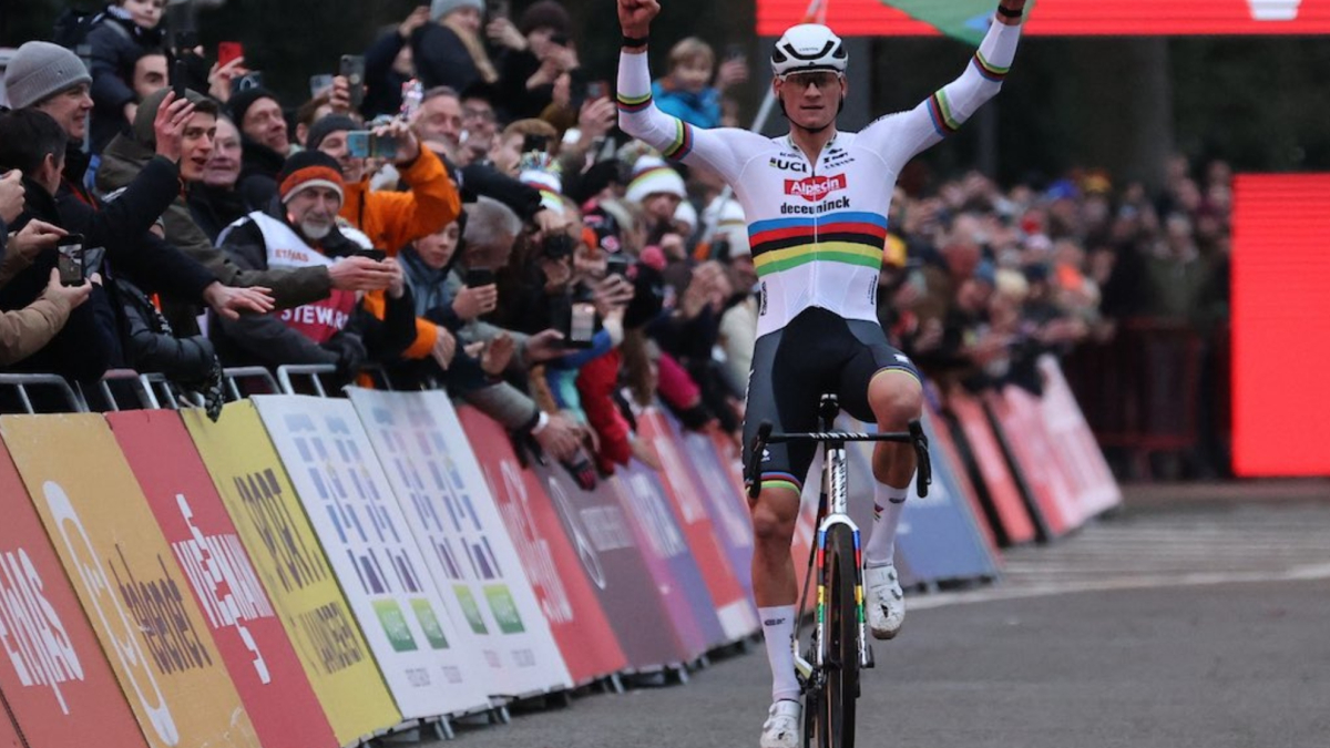Van der Poel no deja ni las migas: arrasa en Gavere y amenaza el ...