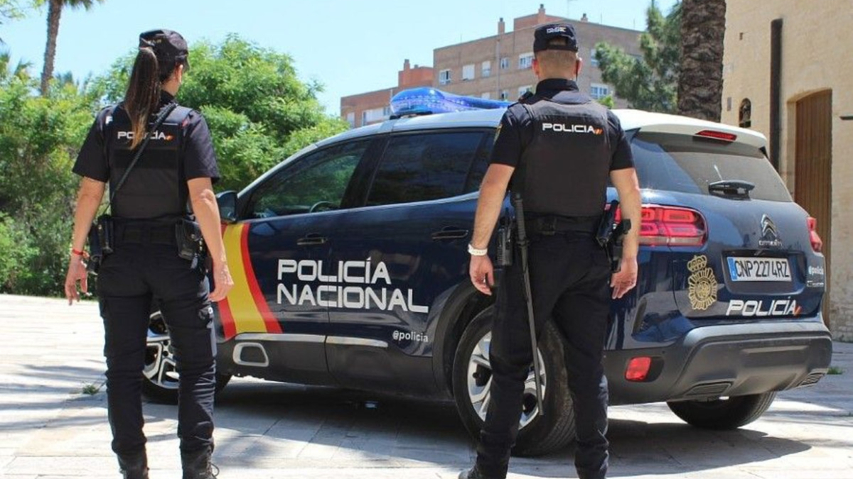 La Policía Nacional investiga el suicidio de un menor de nueve años en ...