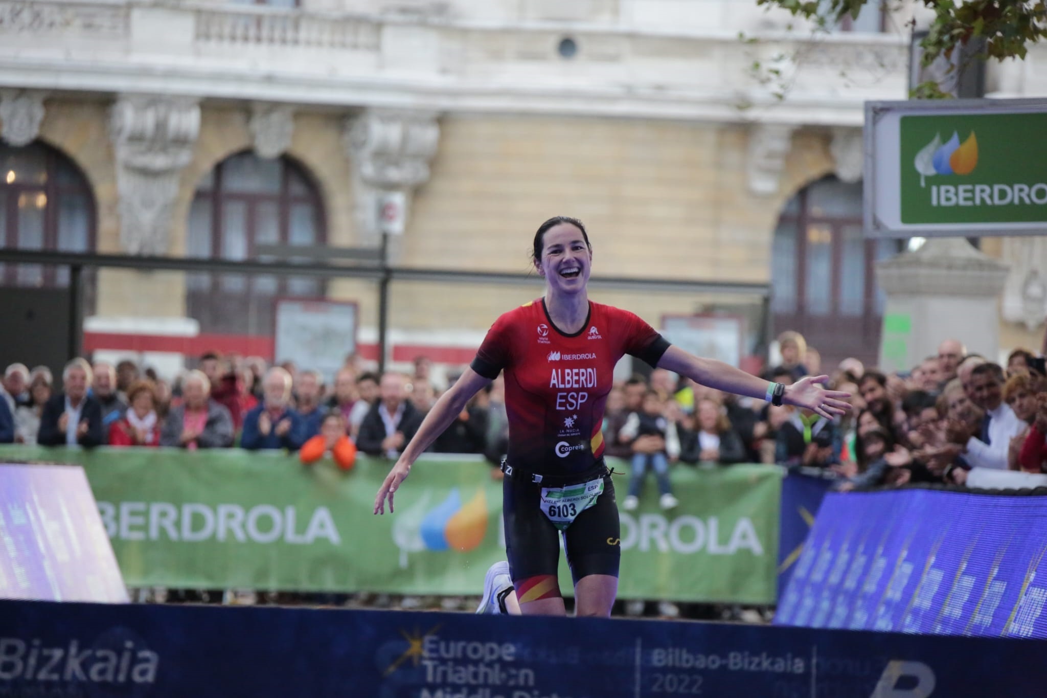 Helene Alberdi y Alberto Benito, oro en el Europeo de Media Distancia