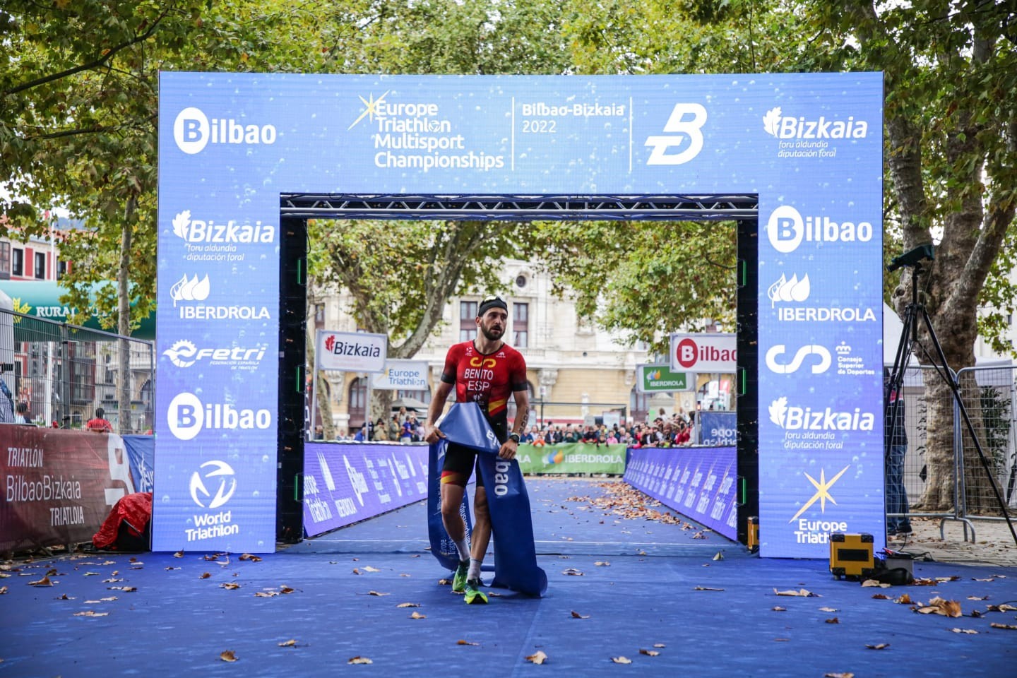 Helene Alberdi y Alberto Benito, oro en el Europeo de Media Distancia
