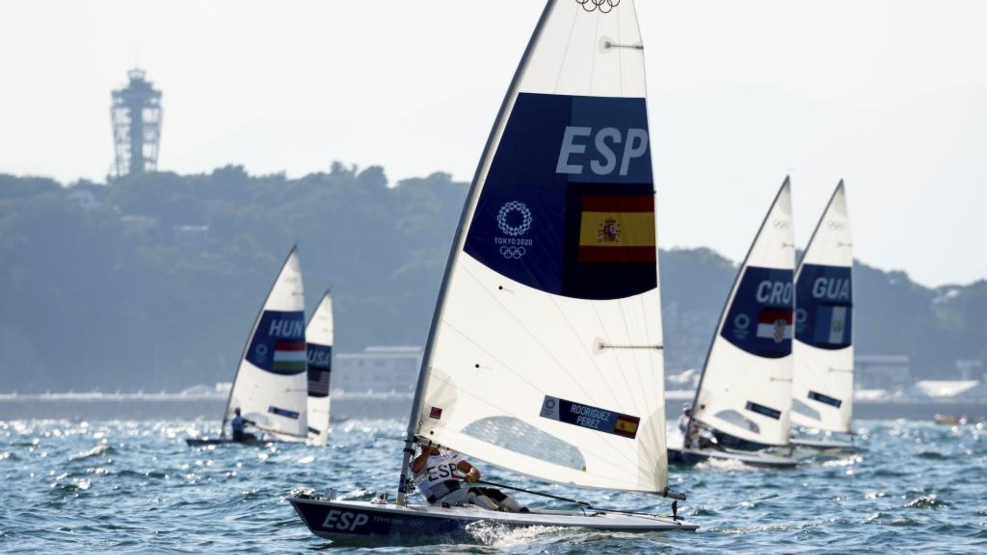 Joel Rodríguez remonta al Top10 del Mundial de Láser Standard