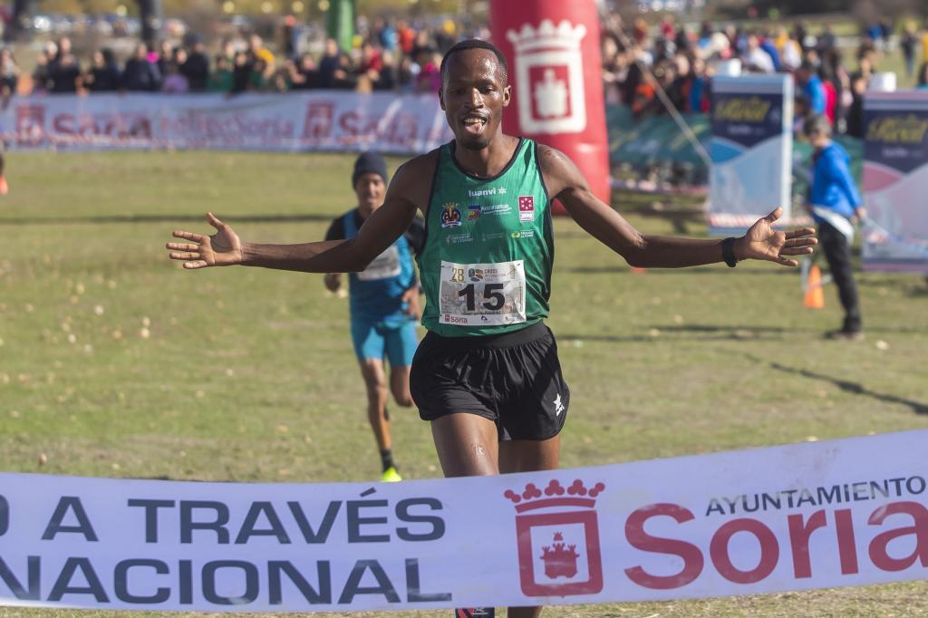 Kiplimo y Chebet, favoritos para revalidar su corona en el Mundial de cross