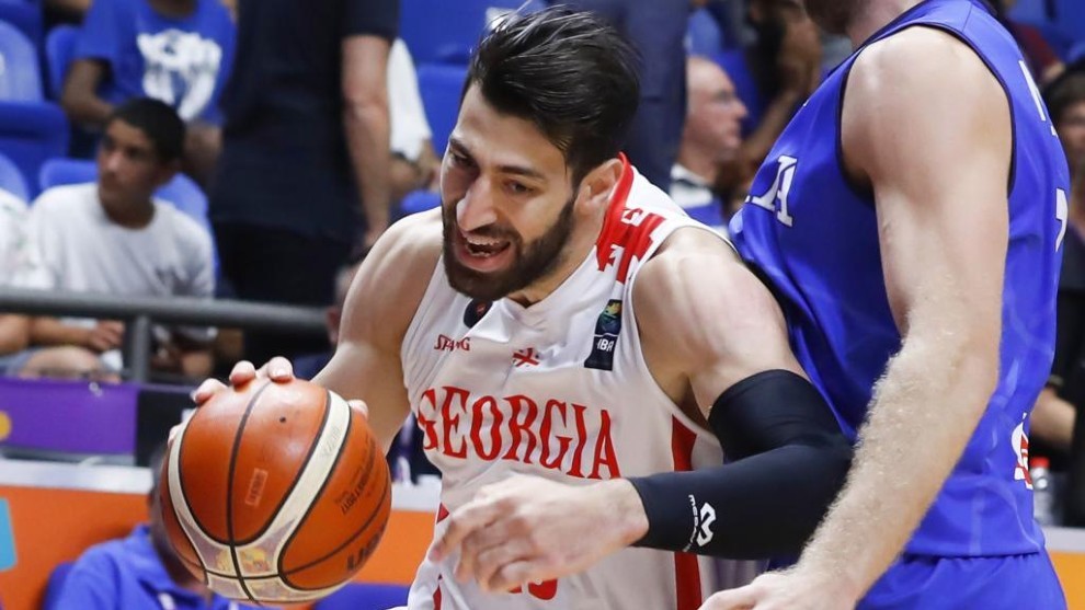 Shengelia sufre una arritmia y será baja para el partido ante España