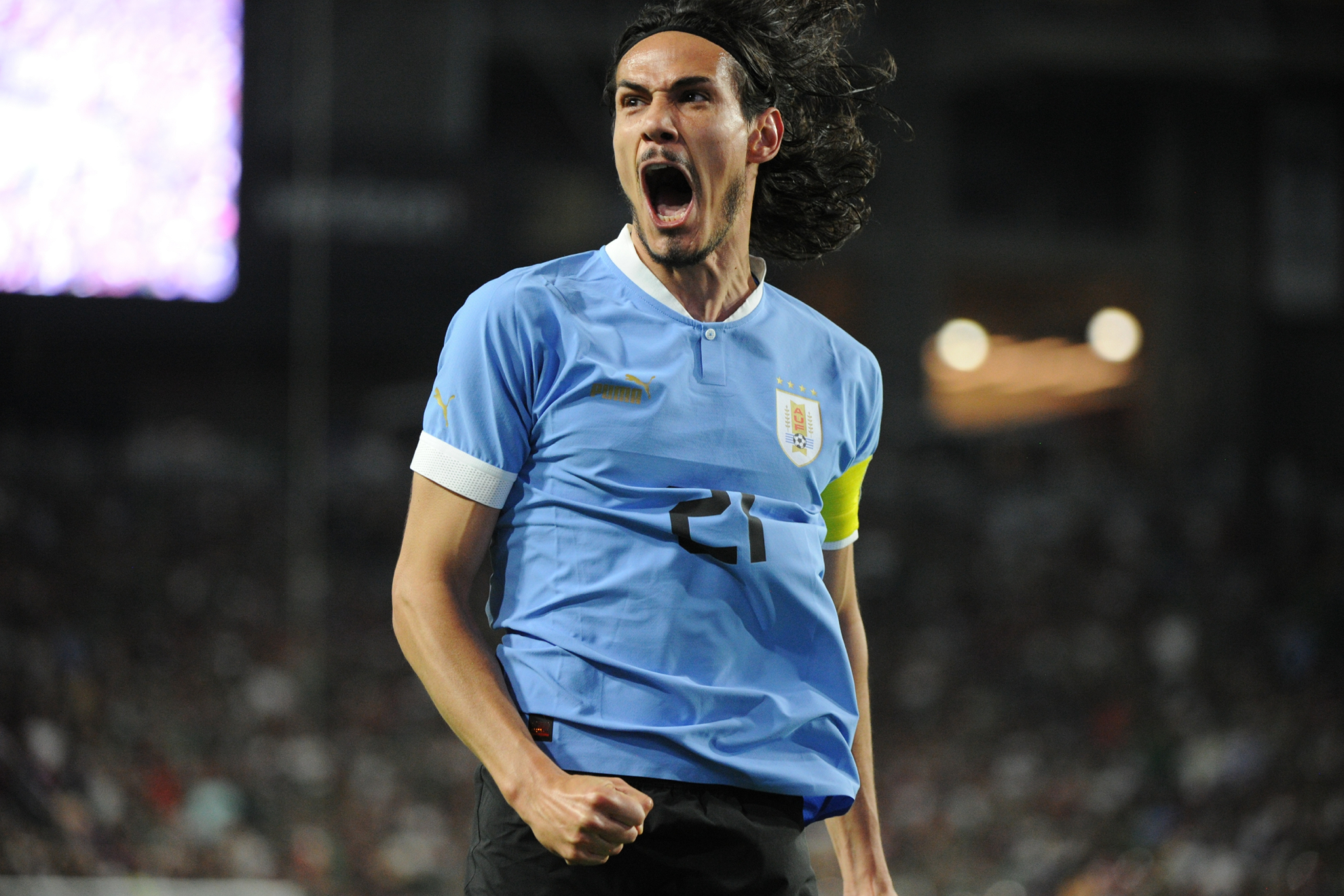Cavani se retira de la Selección uruguaya... pese a estar convocado