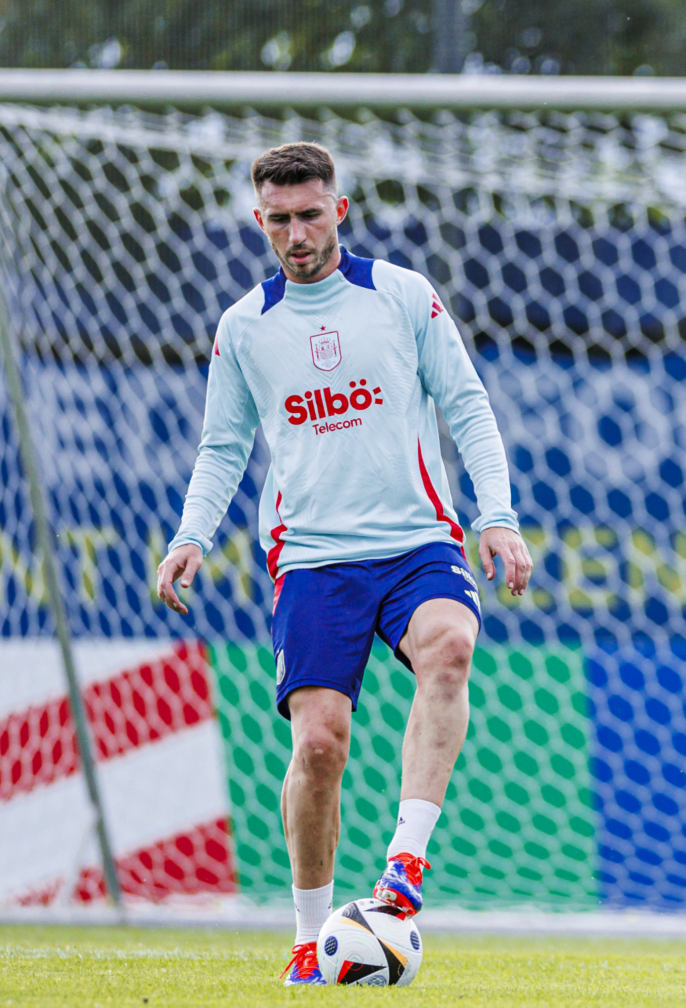 Laporte se entrena con el grupo