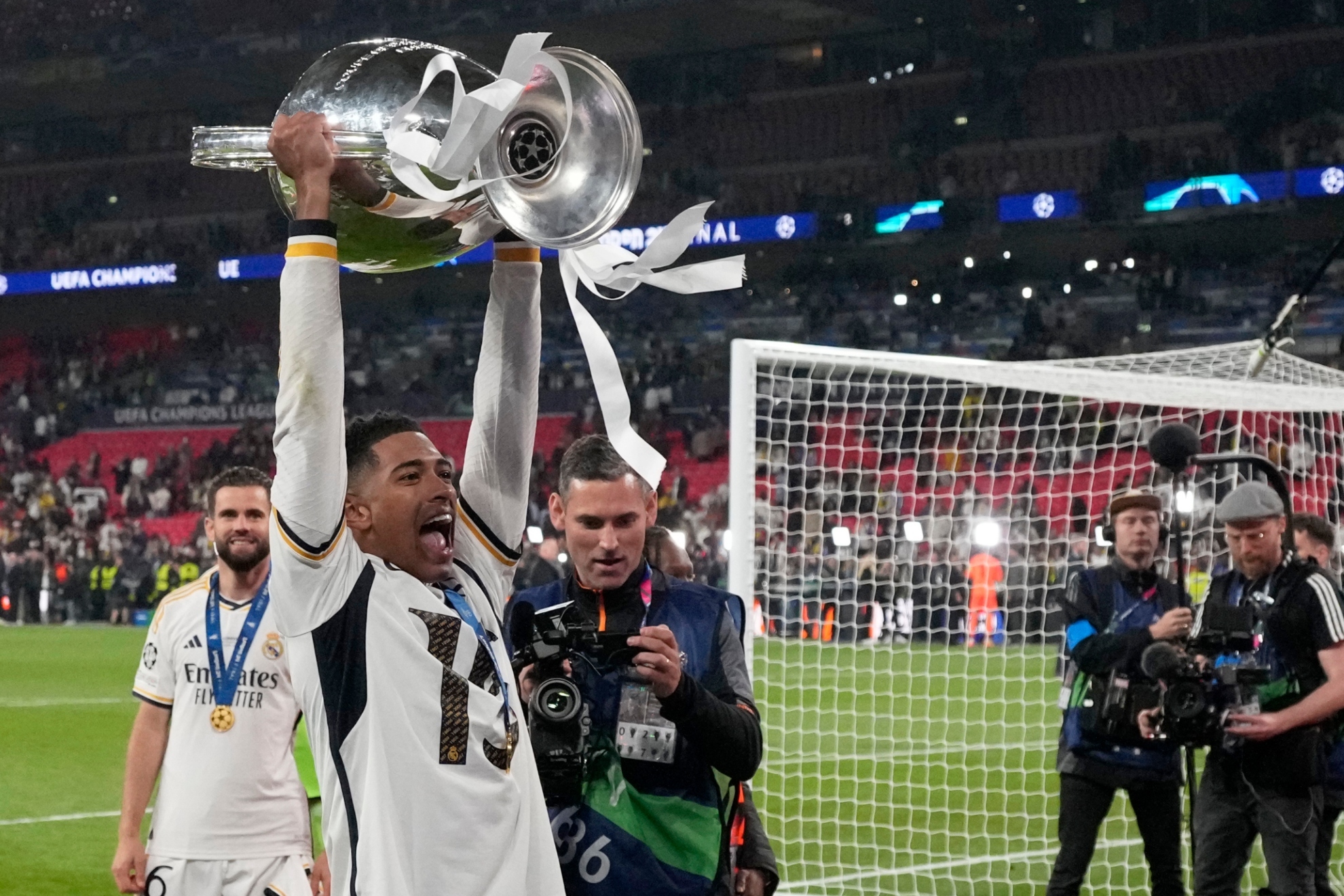 Bellingham, llegar y besar la Orejona