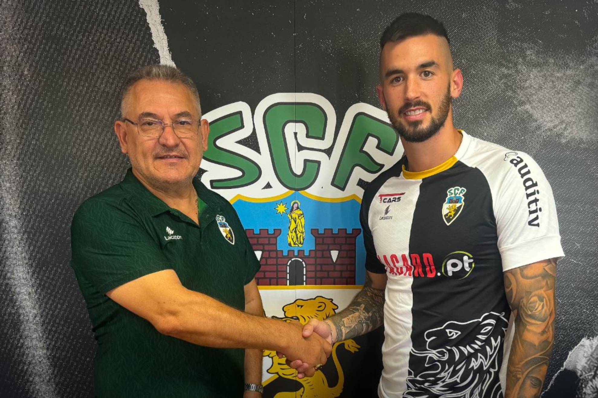 Álex Millán cambia el Oviedo por el Farense