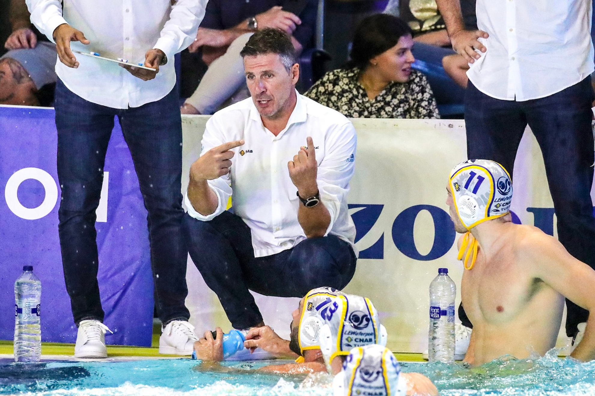 El Atlètic Barceloneta vapulea al Vasas Plaket en su estreno en Champions