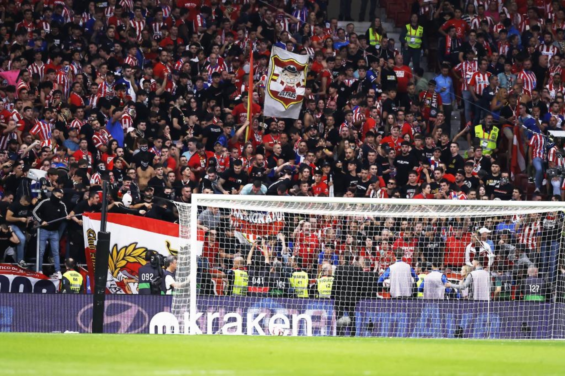 La historia del Frente Atlético contada por ellos mismos: Las peñas ...