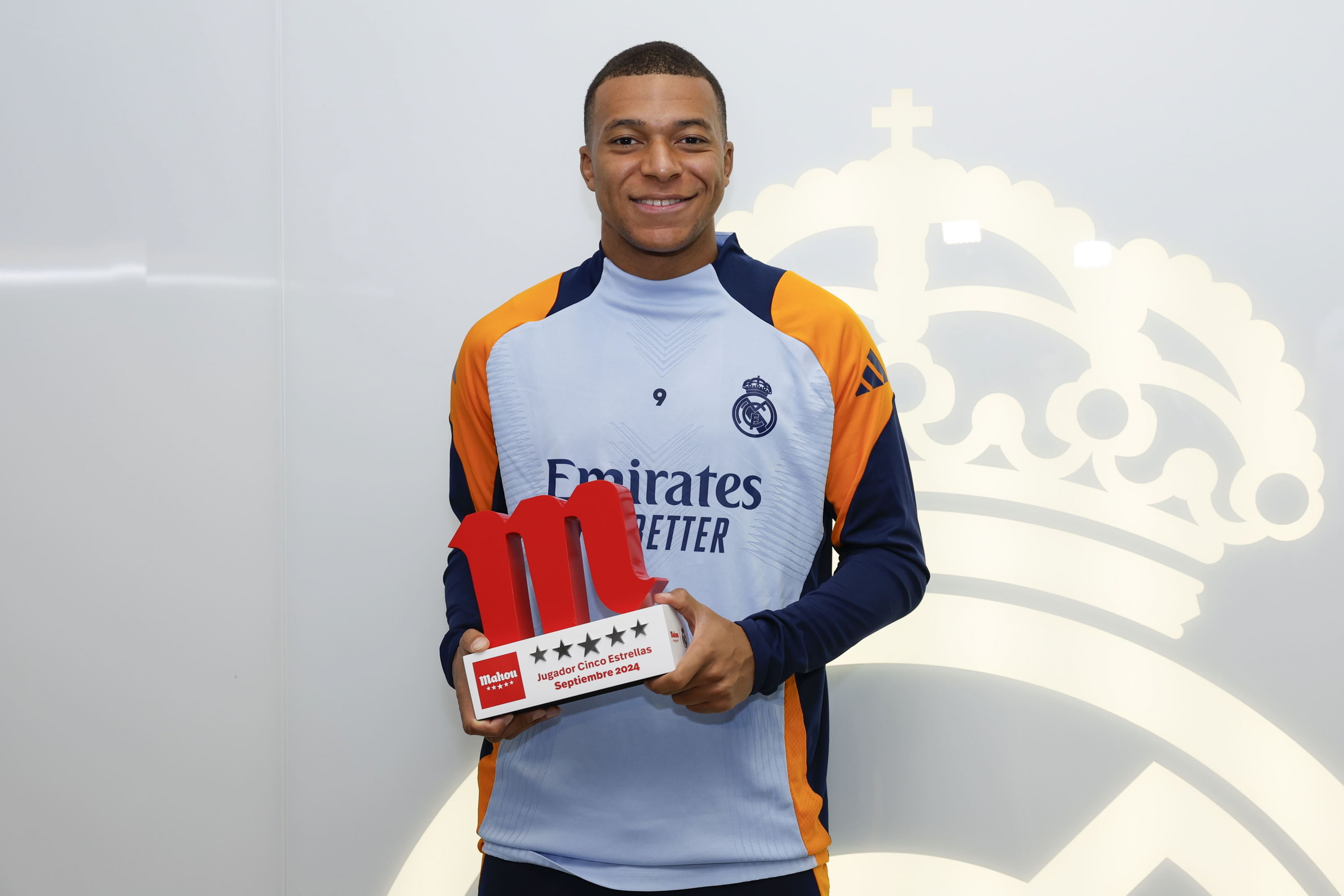 Mbappé conquista su primer 'Jugador Cinco Estrellas': "Ahora llegan ...