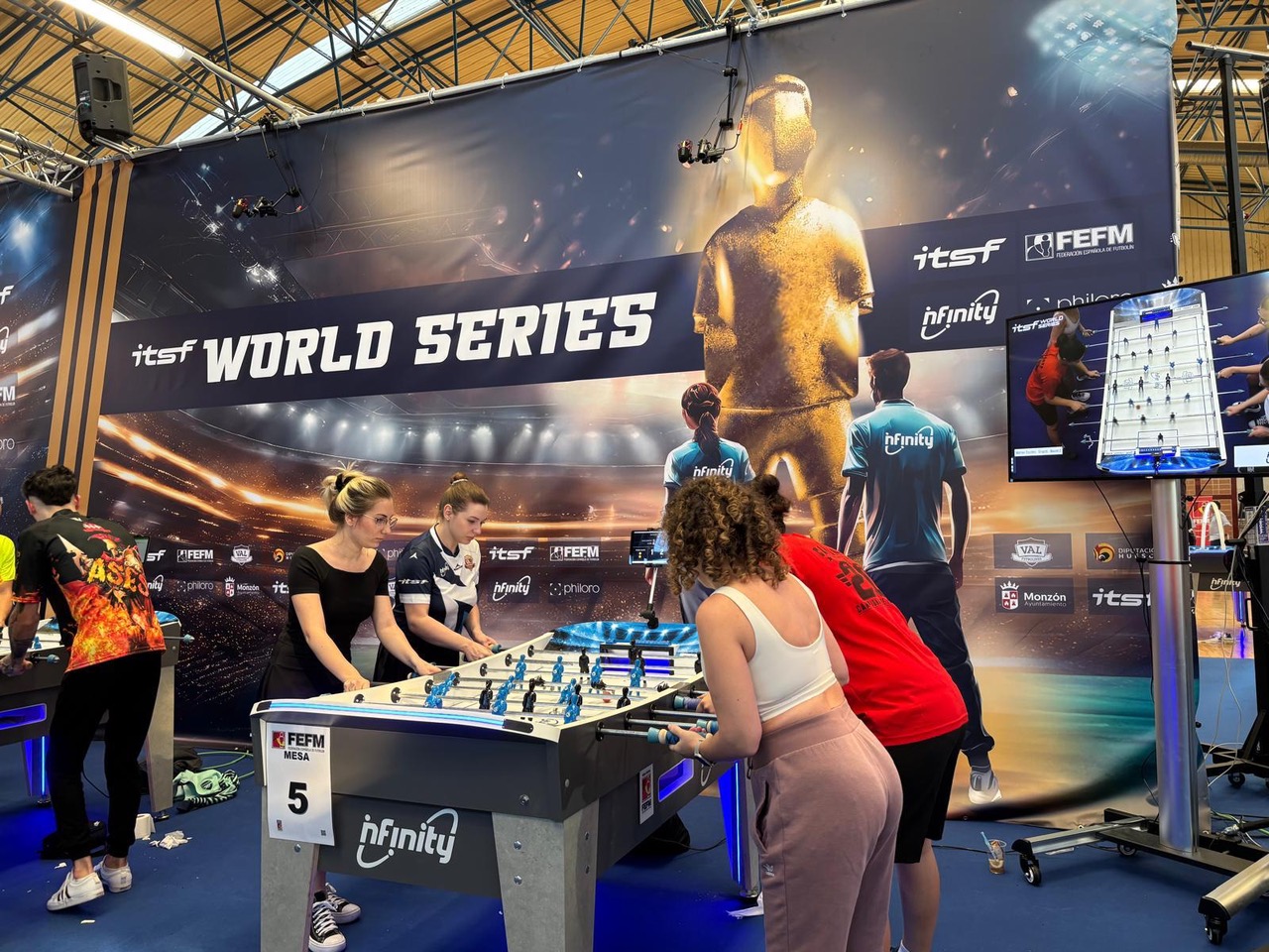 Monzón acogió a la élite del futbolín en las Infinity World Series