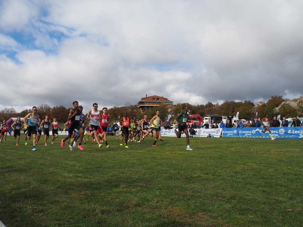 Mercy Chepkemoi y Rodrigue Kwizera vuelan en el Cross de Soria