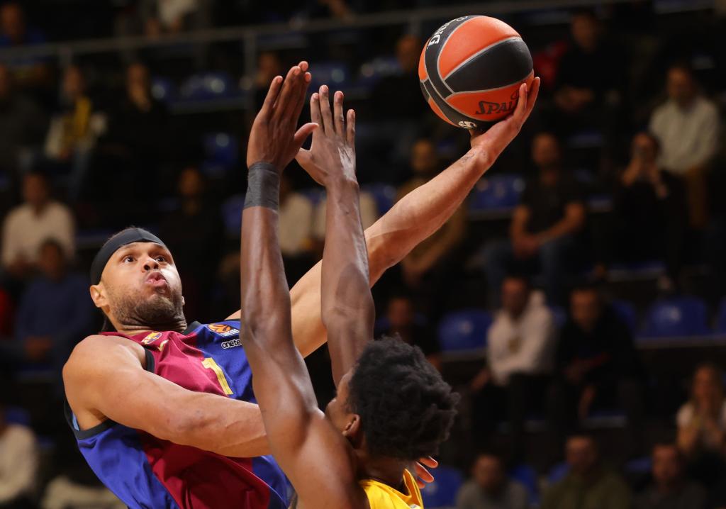 Punter, Parker y Anderson salvan al Barça ante el Maccabi