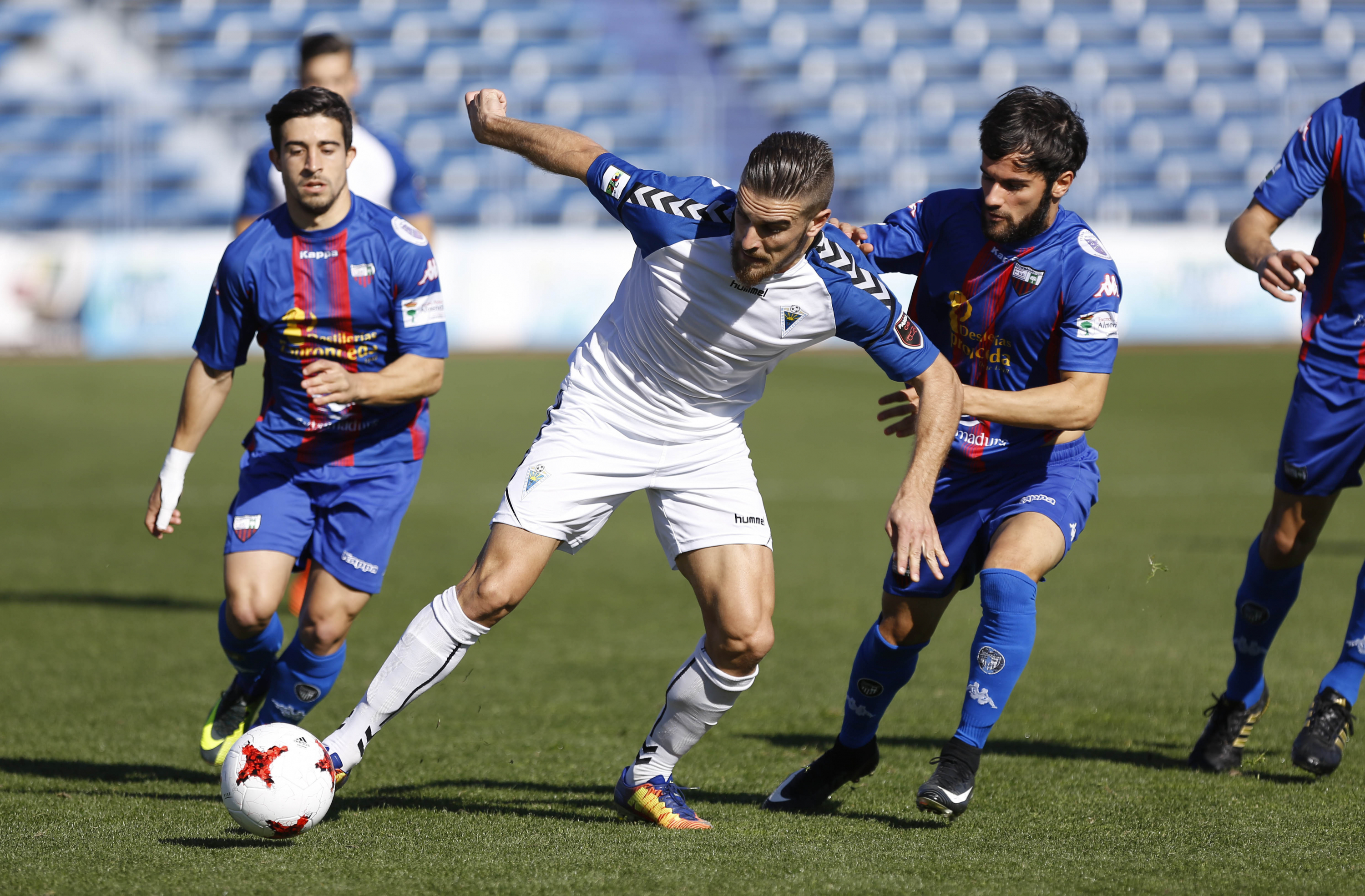 Francis Ferrón: "Me piden entradas amigos que creía habían muerto"