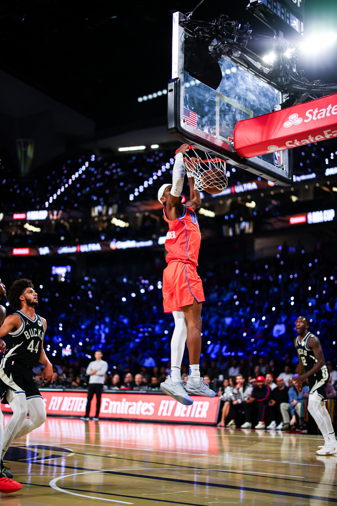 Giannis Antetokounmpo agranda su leyenda: ¡los Bucks ganan la Copa!