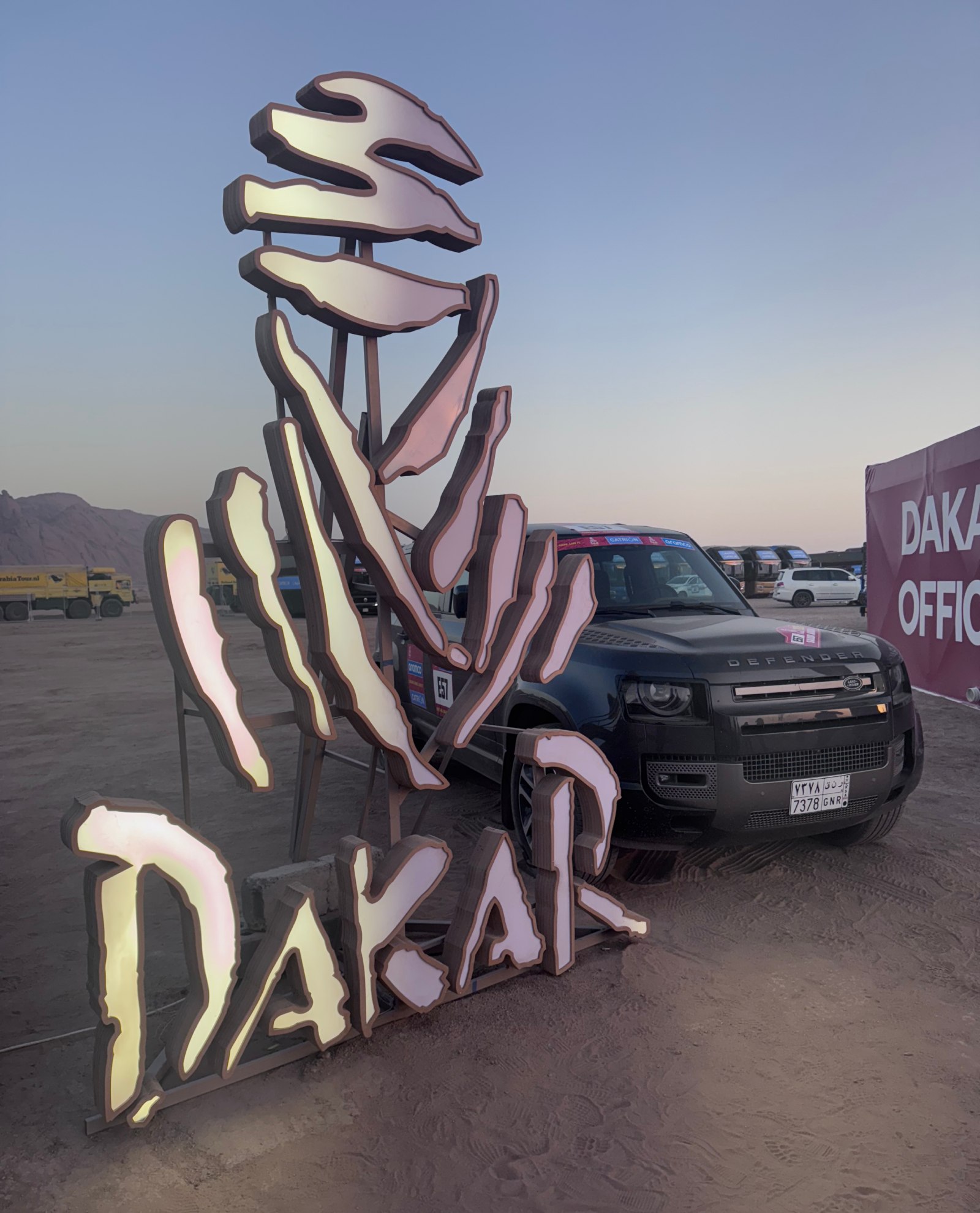 El Dakar resucita los T2 con el Defender como pionero: así será la ...