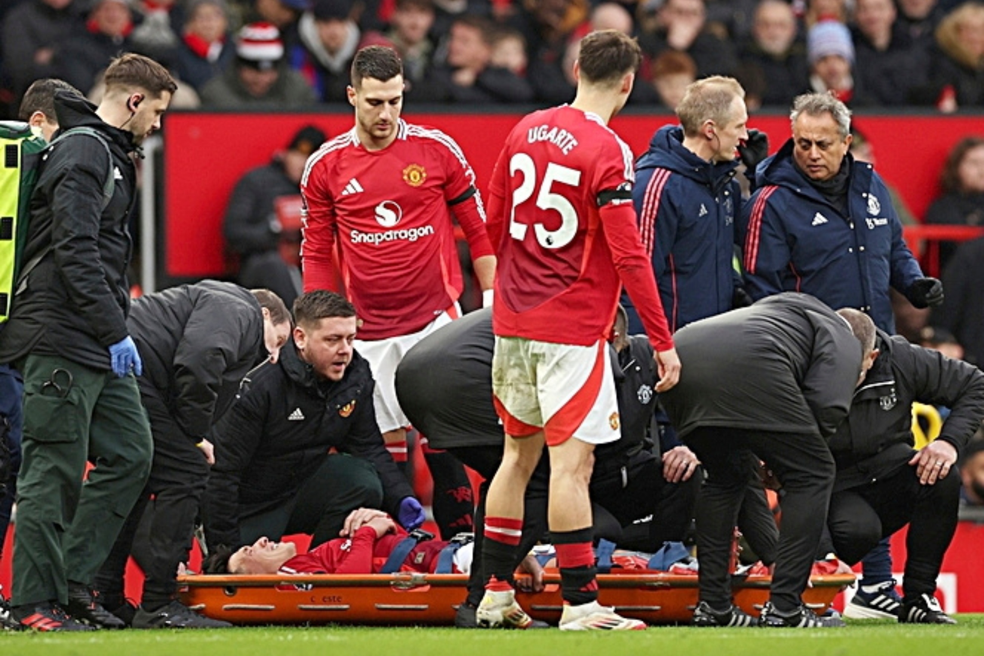 Drama para el Manchester United: Lisandro Martínez se rompe el ligamento cruzado