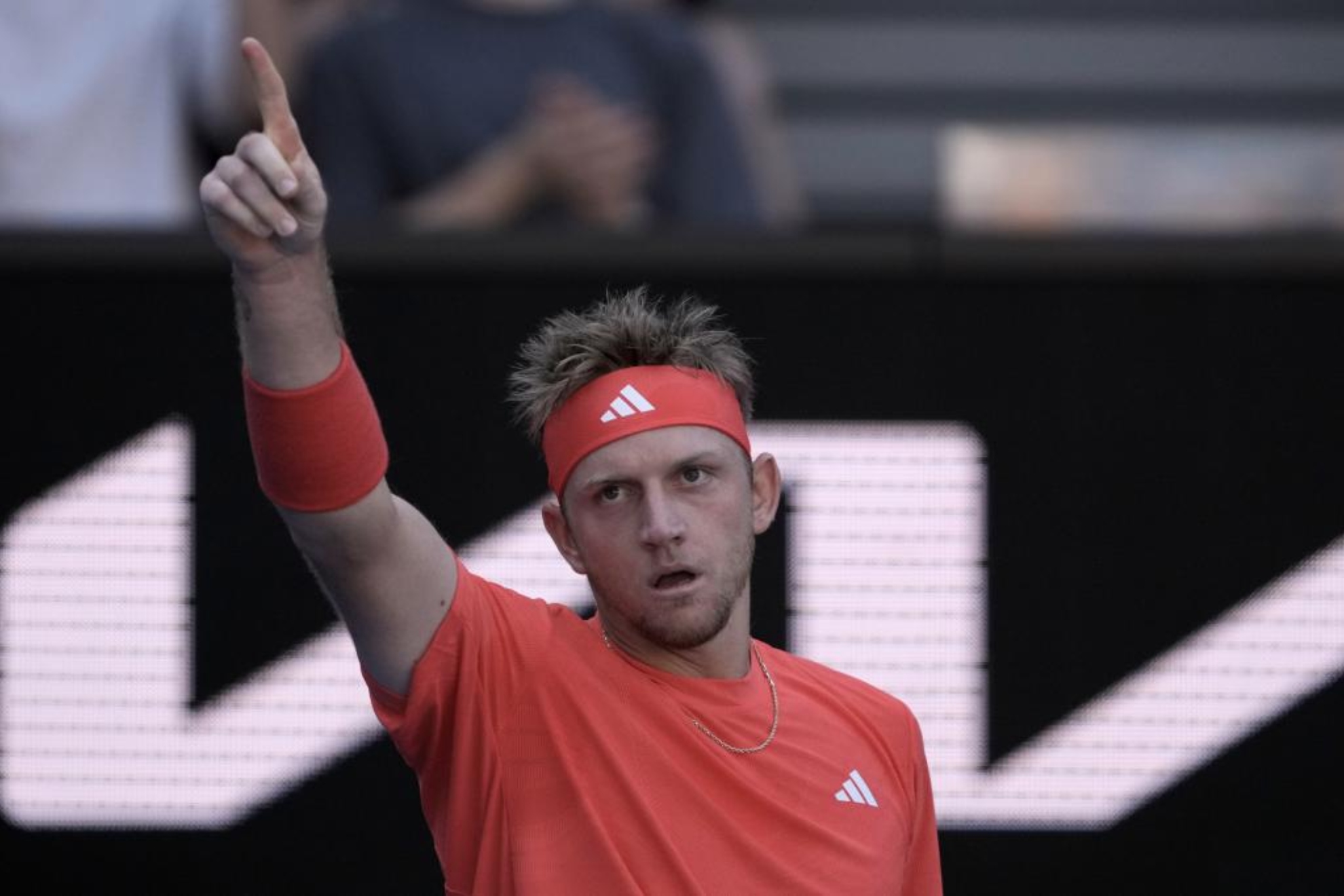 Davidovich supera su debut en Dallas