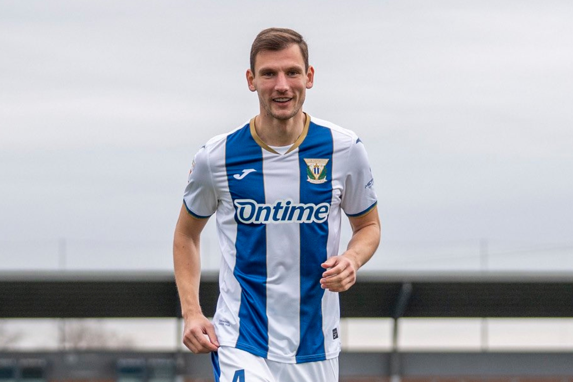 Debut y lesión de Barisic