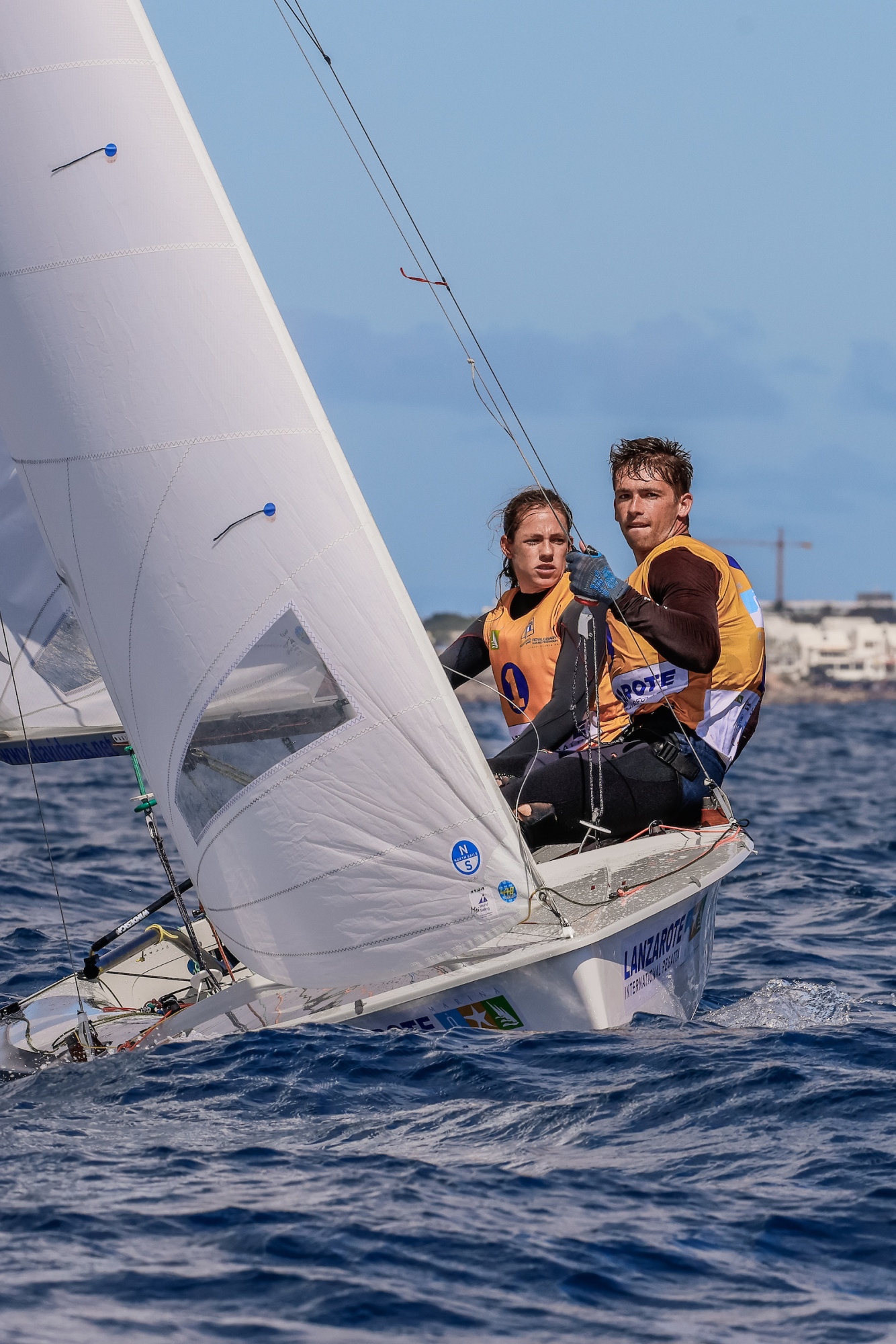 Silvia Mas y Alex Marsans, a un punto del liderato en Lanzarote a falta ...