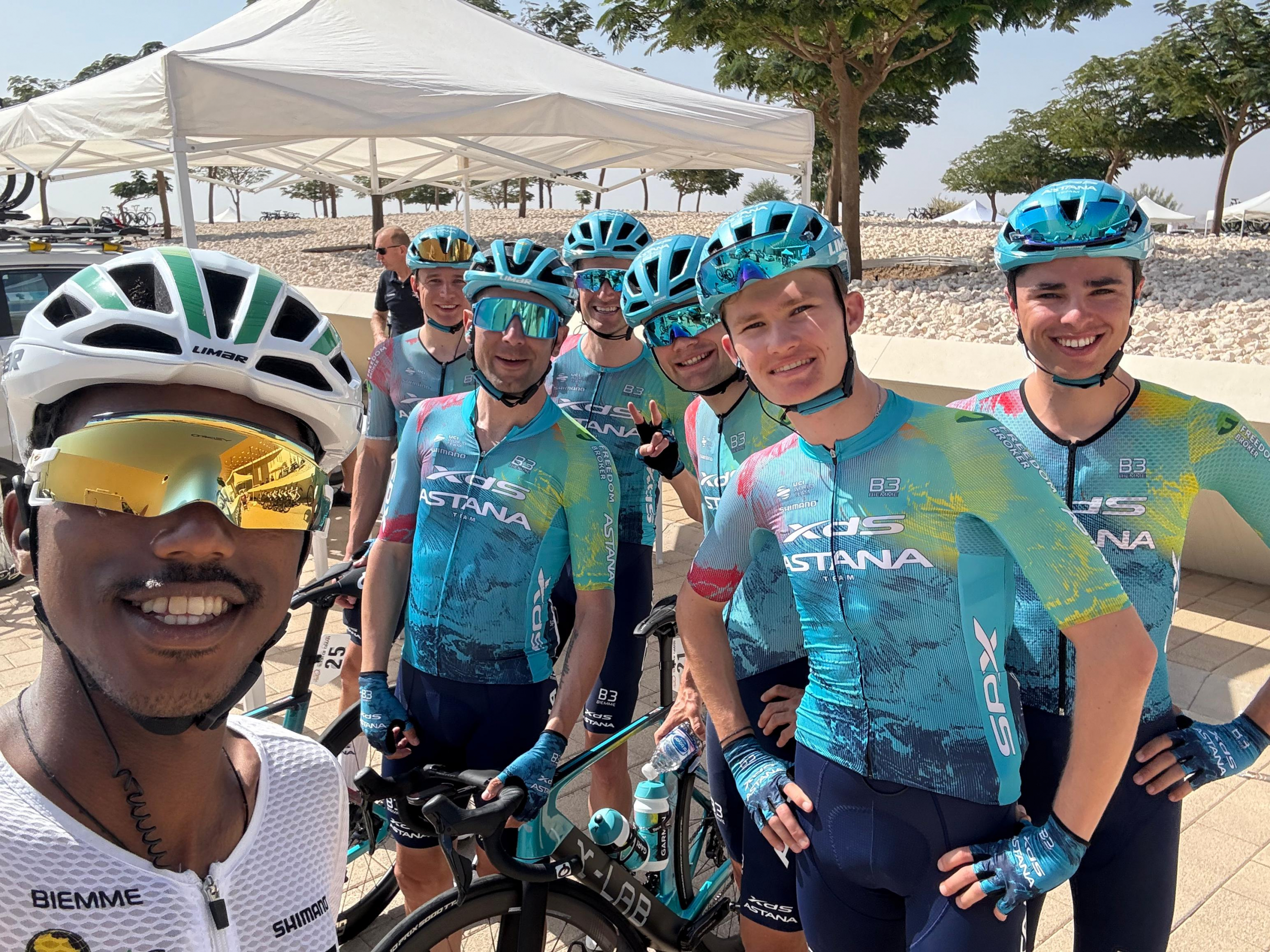 Astana, la revolución del pelotón... para salvar el descenso