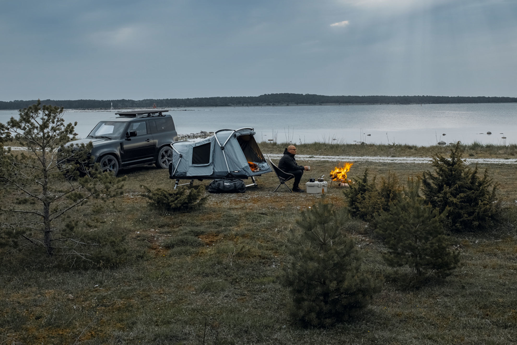 Thule lanza Thule Outset, una innovadora tienda montada en el la barra ...