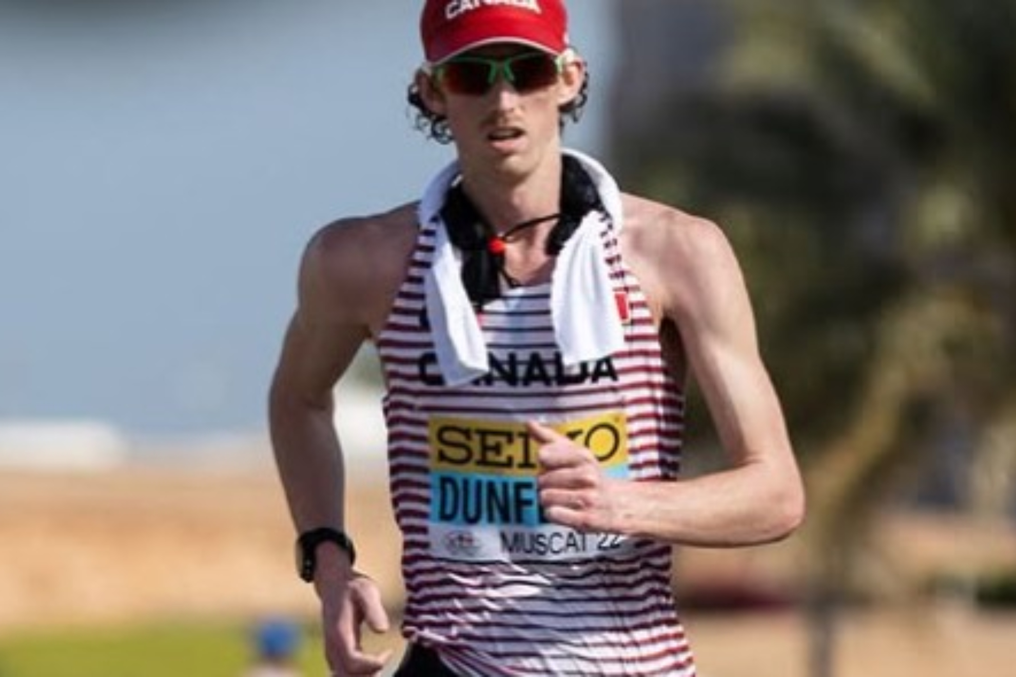 El canadiense Evan Dunfee bate el récord mundial de los 35 km marcha