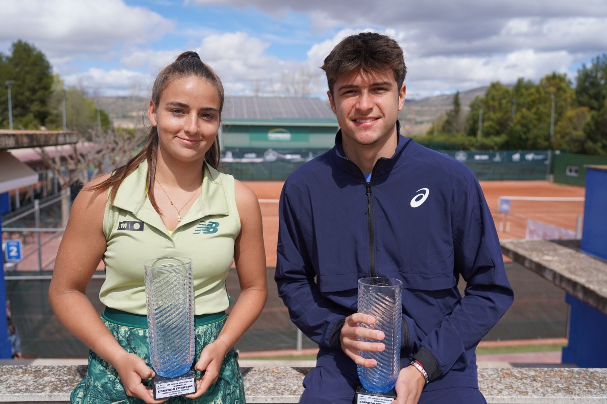 Charo Esquiva y Alexander Vasilev, campeones del ITF J300 Memorial ...