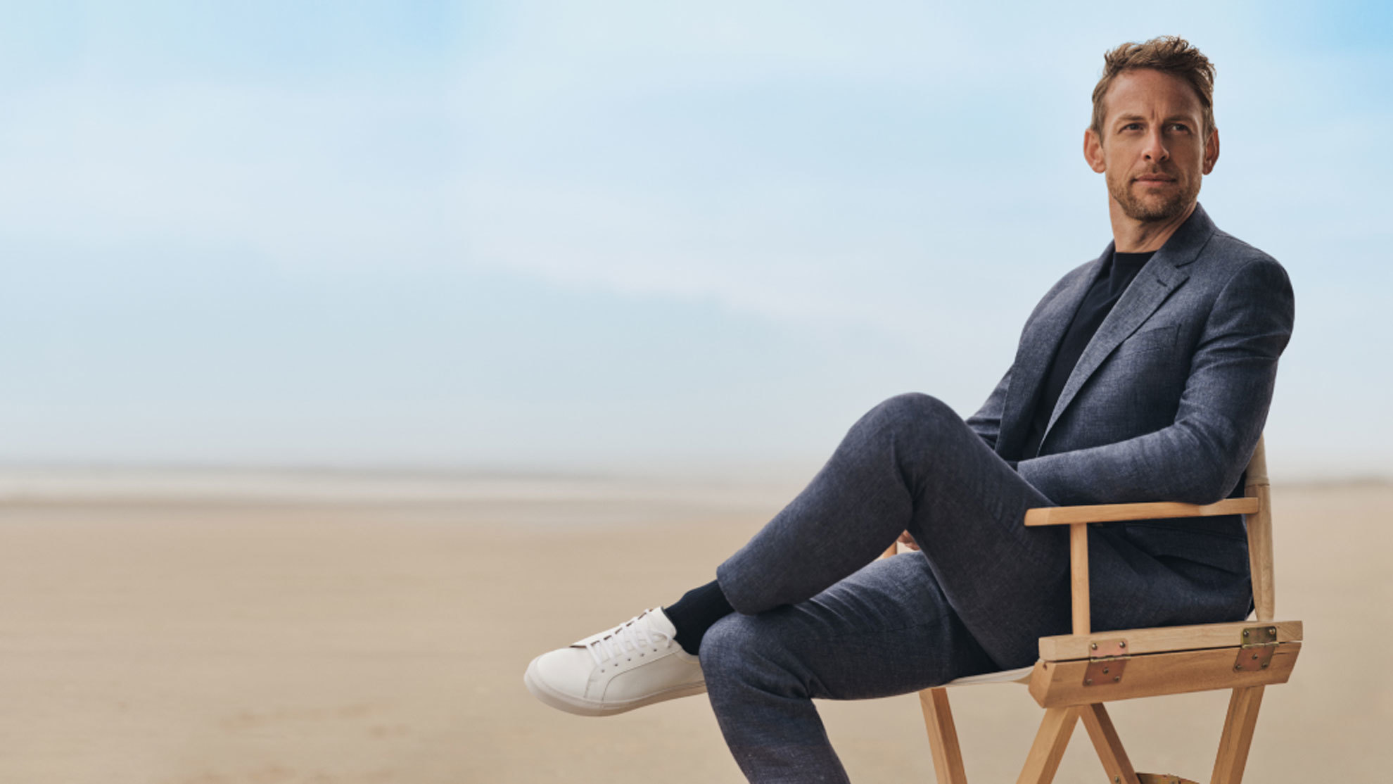 Jenson Button vuelve a protagonizar la campaña Hackett London SS22