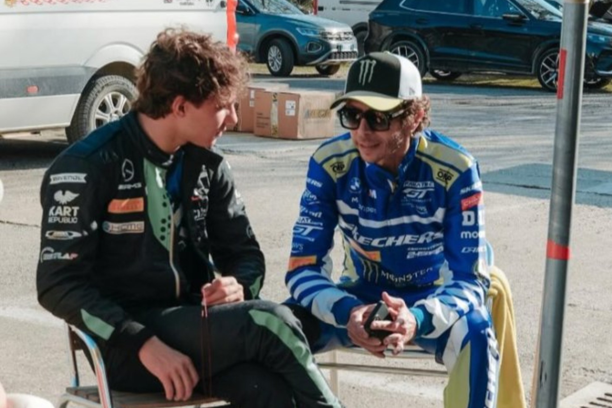 Valentino Rossi también apadrina a la nueva joya de la F1
