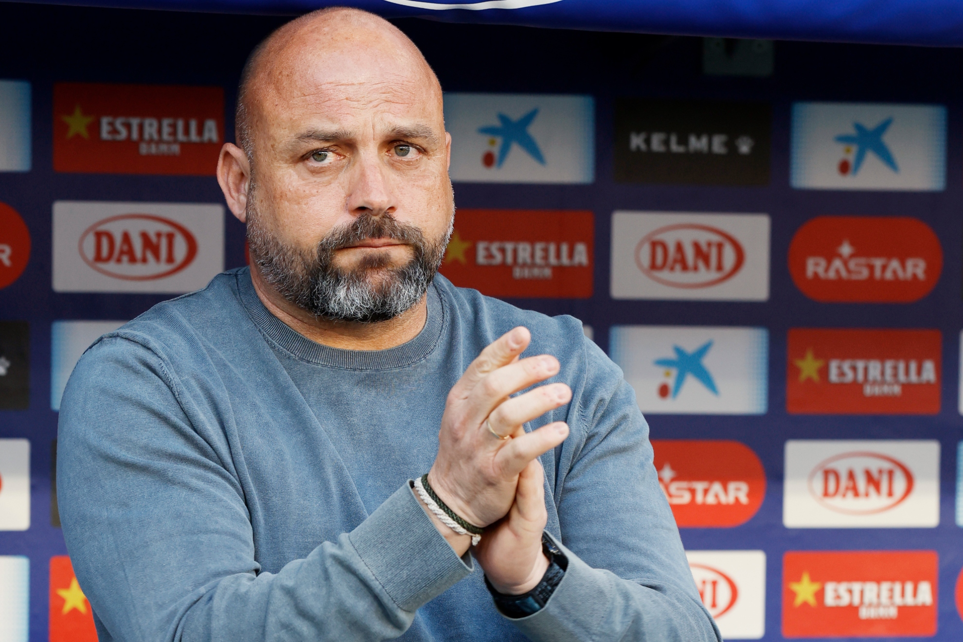 Manolo González: “Sienten los colores y la camiseta, se dejarán la vida ...
