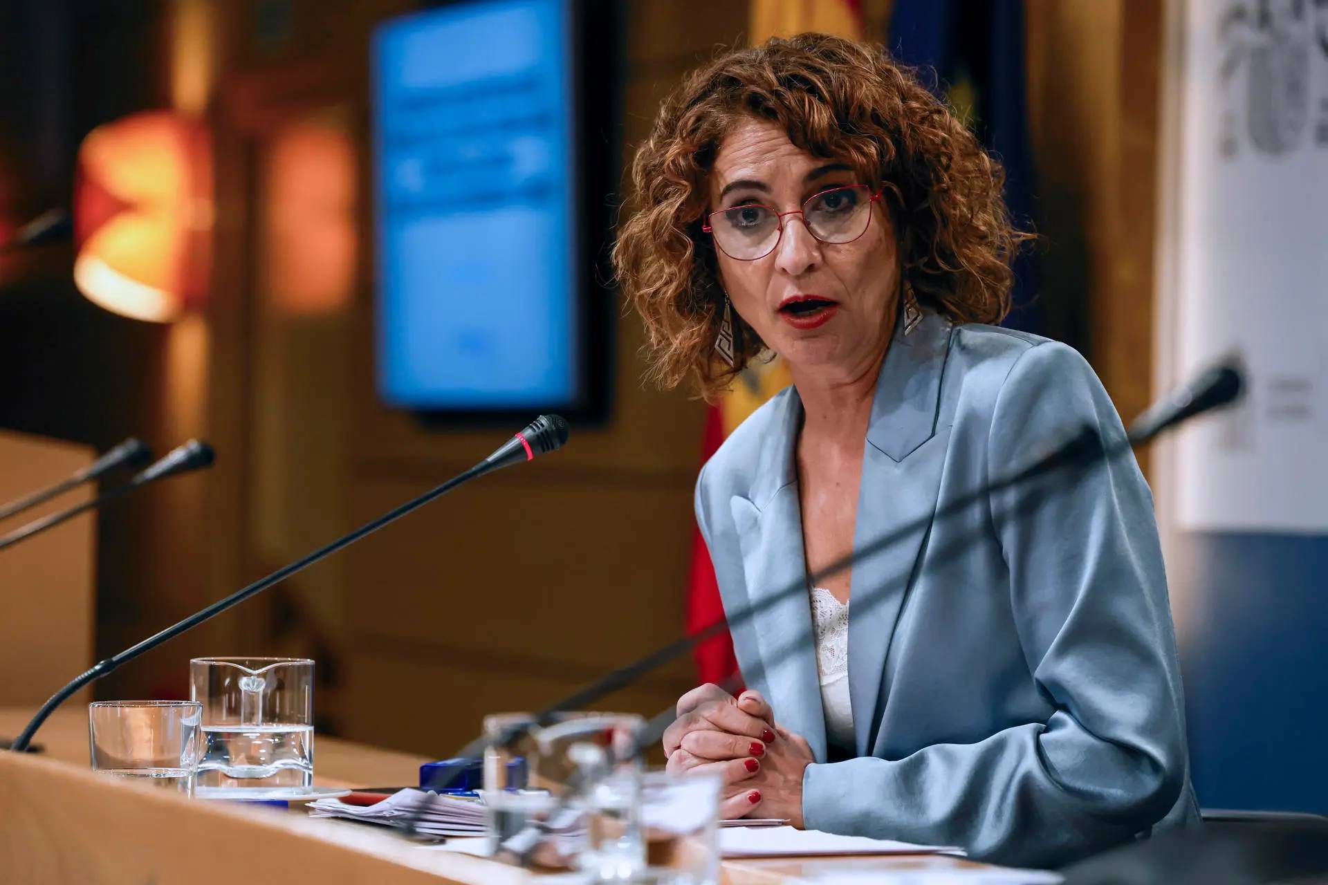 La reacción de María Jesús Montero tras la dimisión de Santos Cerdán ...