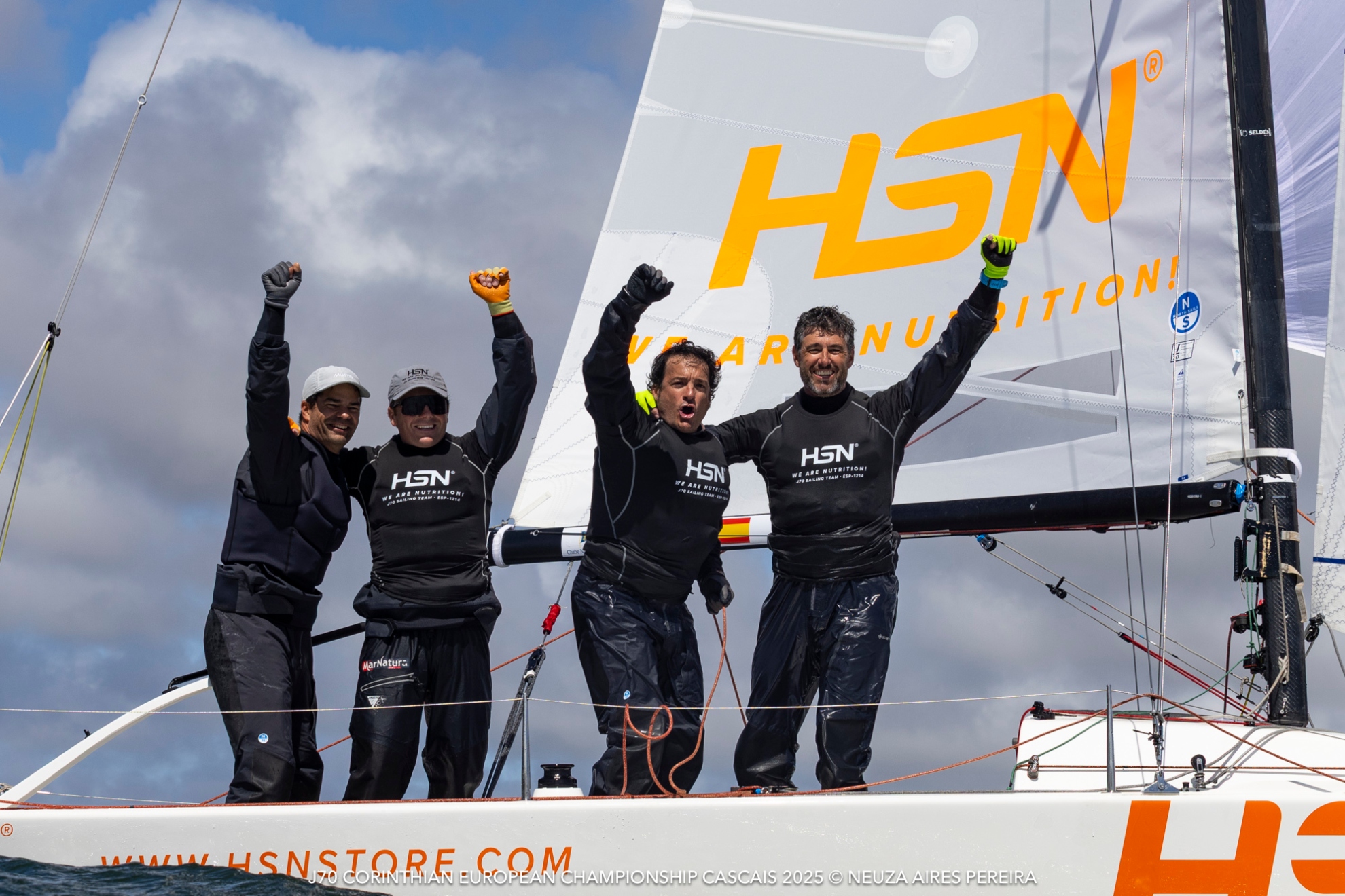 España copa el podio en el Europeo de J70 Corinthian