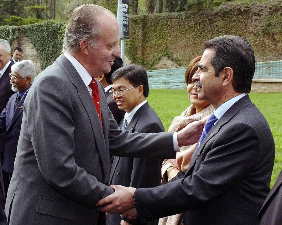 Beatriz de Vicente, sobre un acuerdo entre Juan Carlos I y Revilla ...