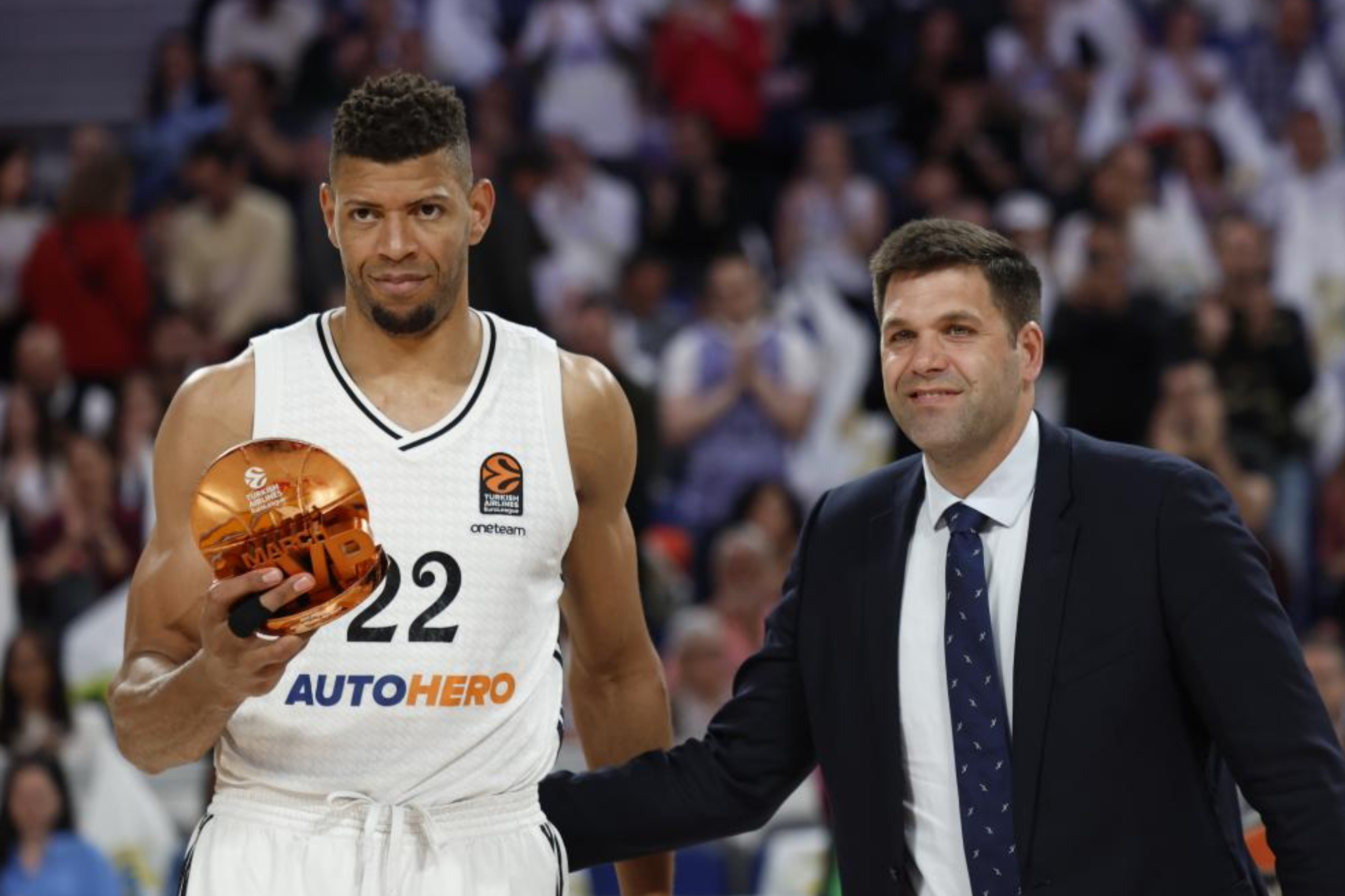 Tavares iguala a Felipe Reyes como segundo mejor reboteador ofensivo de ...